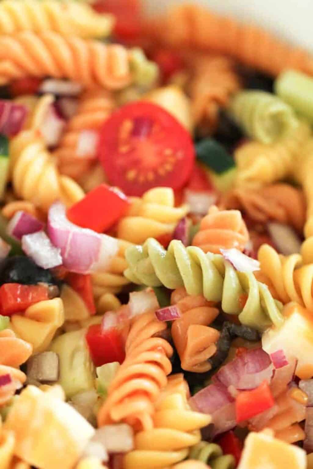 Homemade Pasta Salad - Six Sisters' Stuff