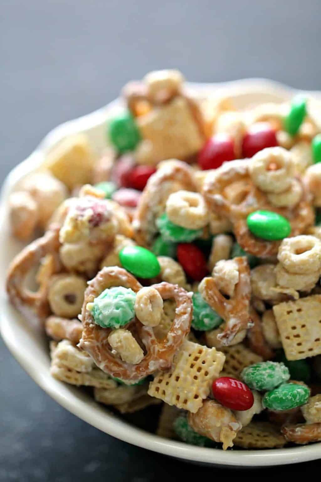 White Chocolate Chex Party Mix Recipe - Six Sisters' Stuff