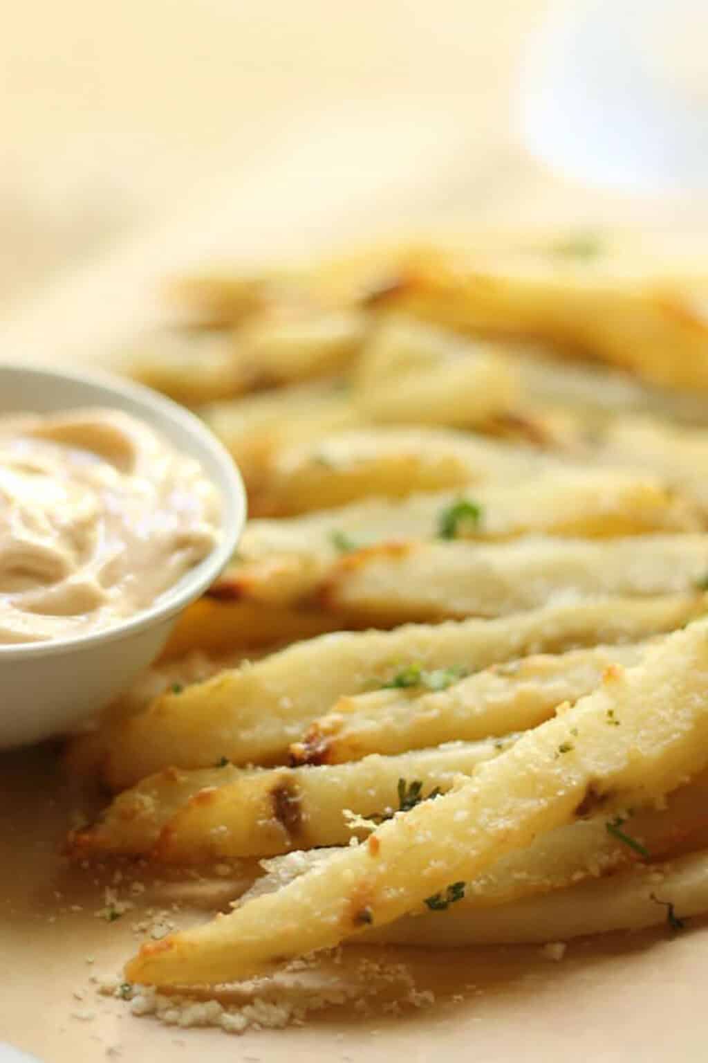 Baked Garlic Parmesan Fries with Spicy Aioli - Six Sisters' Stuff