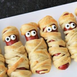 Halloween Mummy Dogs Recipe - Six Sisters' Stuff