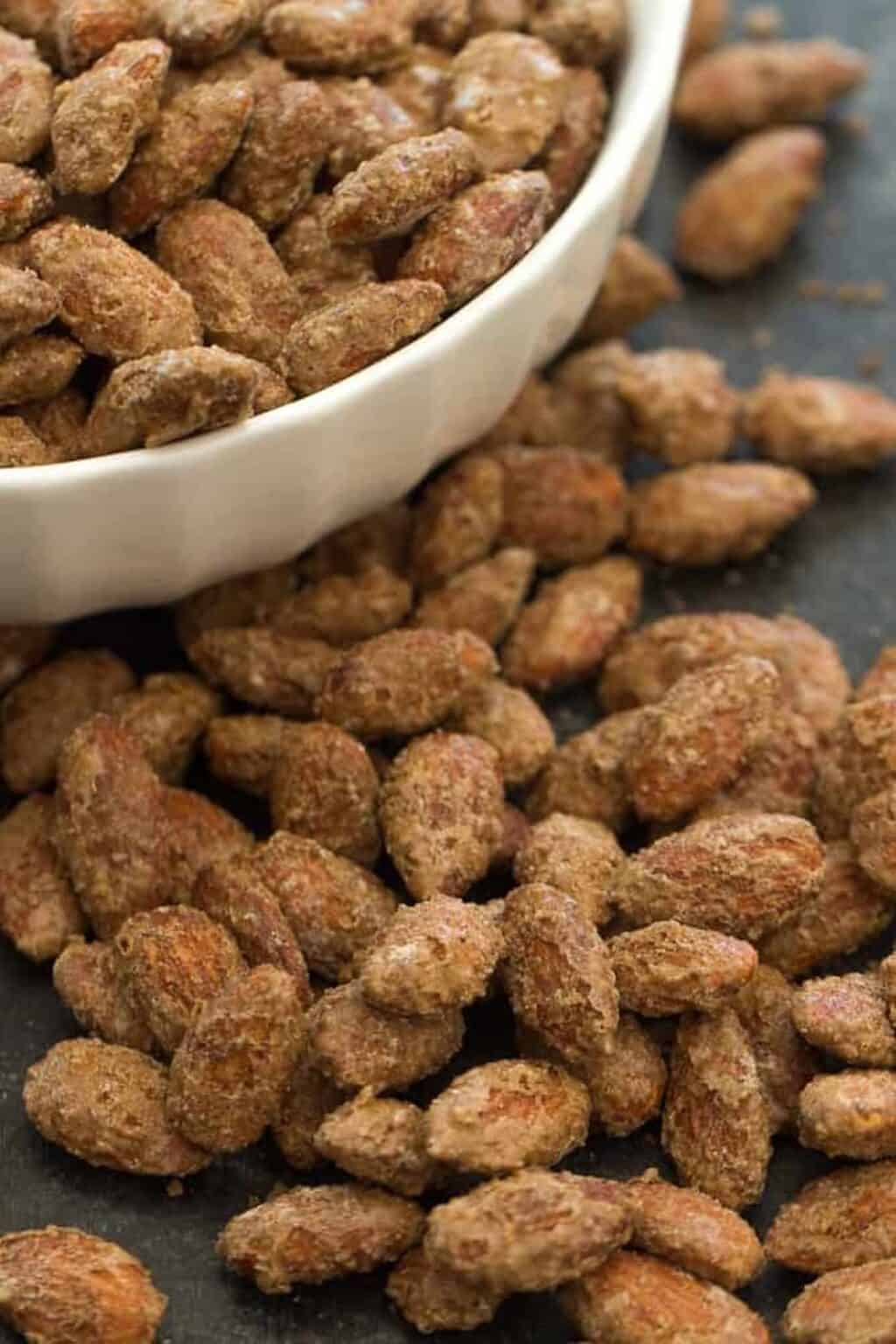 Pumpkin Spice Almonds Recipe - Six Sisters' Stuff