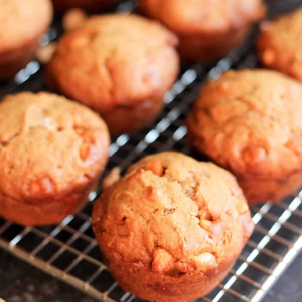 Pumpkin Butterscotch Muffin Recipes - Six Sisters' Stuff