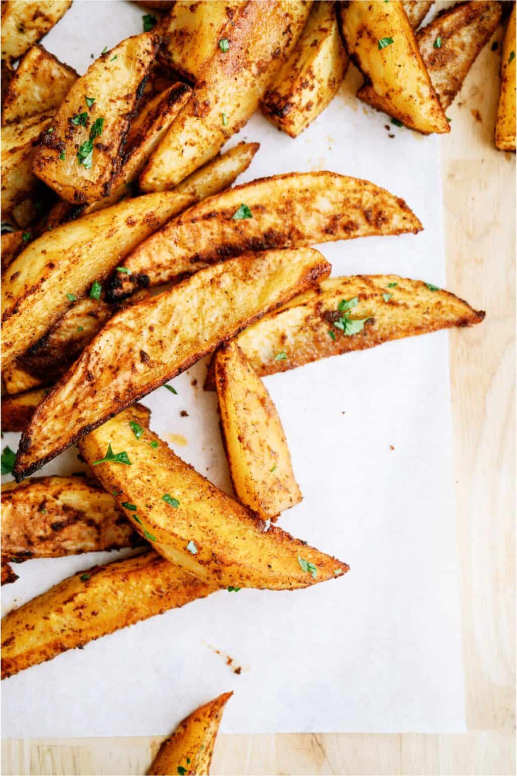 Oven-Baked Seasoned Steak Fries Recipe - Six Sisters' Stuff