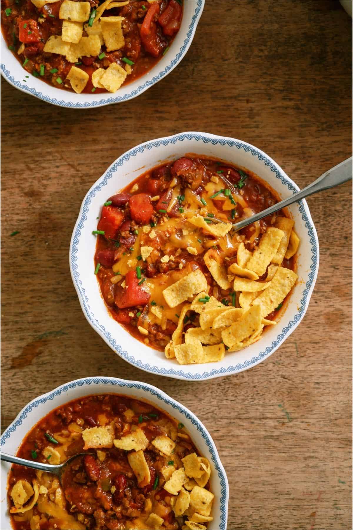 Mom's Crockpot Chili Recipe - Six Sisters' Stuff