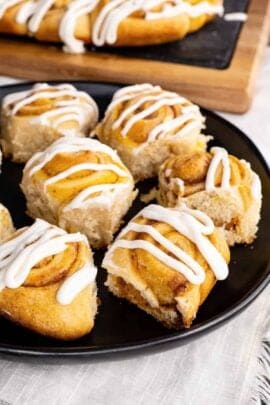 Mini Pumpkin Cinnamon Rolls Recipe - Six Sisters' Stuff