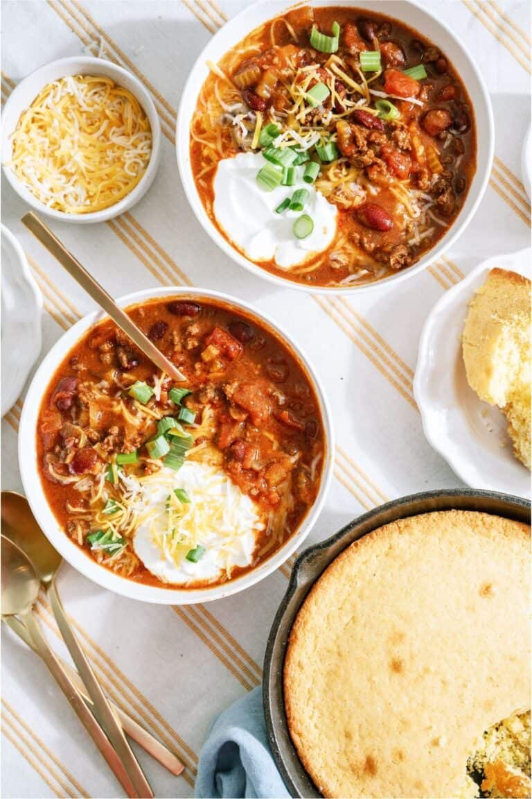 Instant Pot Chili (Dump and Go Recipe) - Six Sisters' Stuff