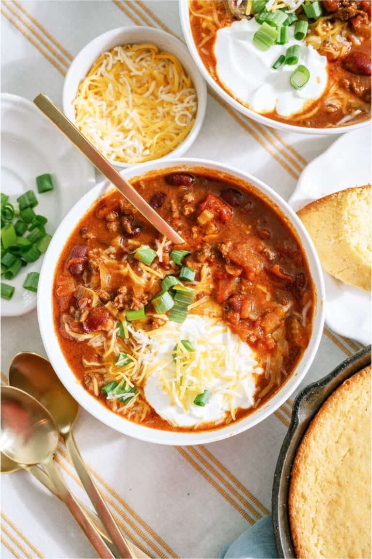 Instant Pot Chili (Dump and Go Recipe) - Six Sisters' Stuff