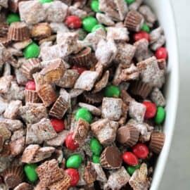 Christmas Reindeer Chex Mix Recipe - Six Sisters' Stuff