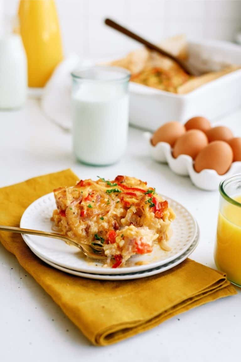 Amish Breakfast Casserole Recipe - Six Sisters' Stuff
