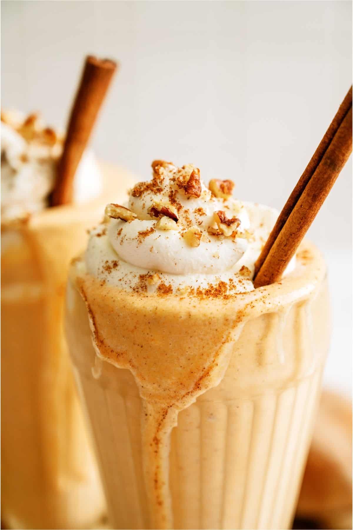 Pumpkin Pie Milkshake Recipe - Six Sisters' Stuff