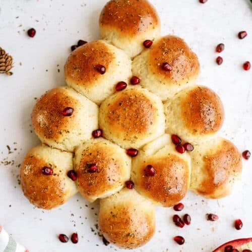 Christmas Tree Dinner Rolls Recipe - Six Sisters' Stuff