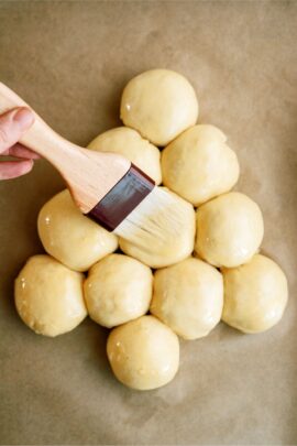 Christmas Tree Dinner Rolls Recipe - Six Sisters' Stuff