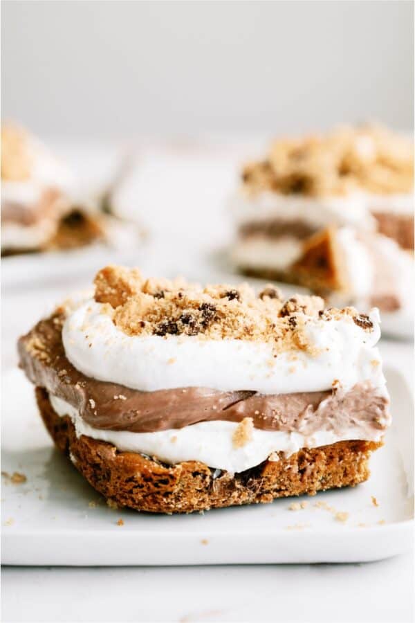 Layered Chocolate Chip Cookie Dessert Recipe - Six Sisters' Stuff