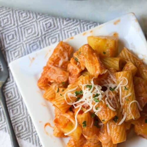 Hawaiian Pasta Skillet Recipe - Six Sisters' Stuff