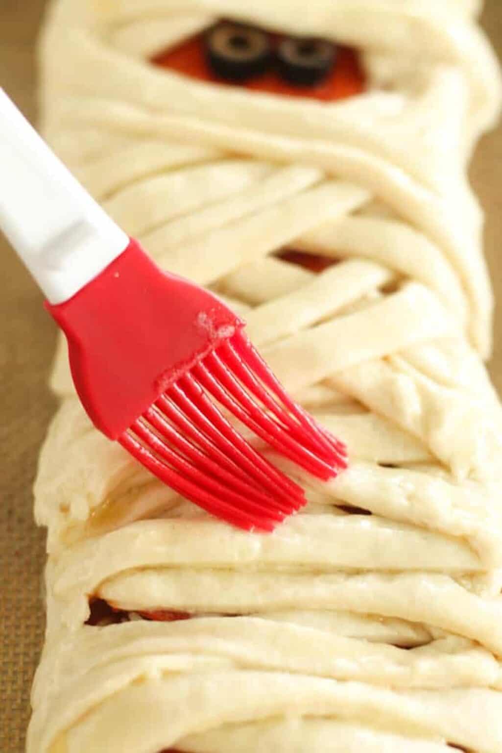 Mummy Pizza Braid Recipe - Six Sisters' Stuff
