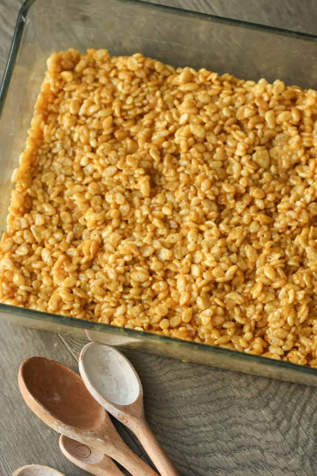 Pumpkin Spice Rice Krispies Recipe - Six Sisters' Stuff