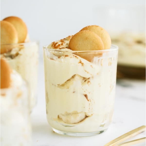 Copycat Magnolia Pudding Recipe - Six Sisters' Stuff