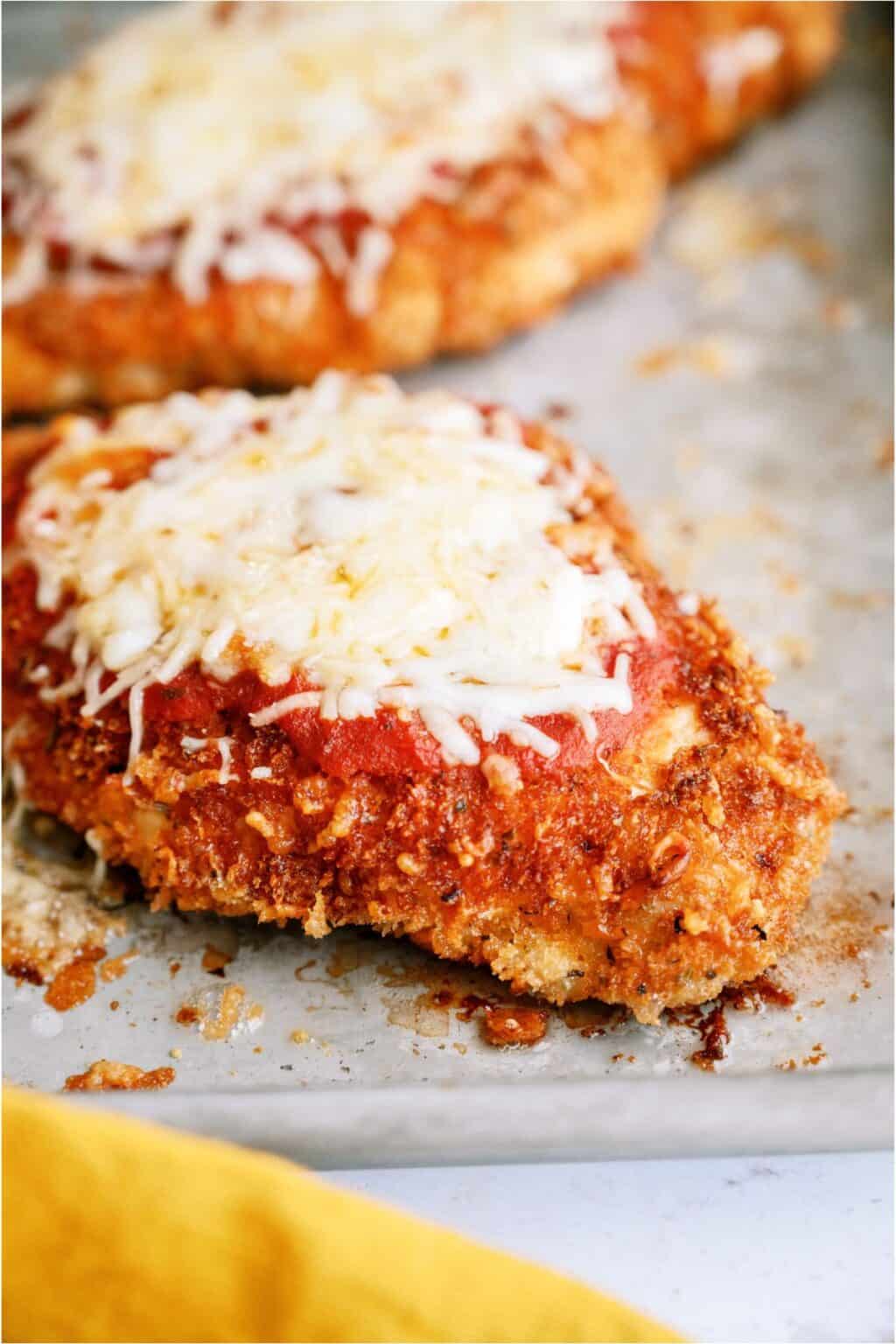 Easy Chicken Parmesan Recipe - Six Sisters' Stuff
