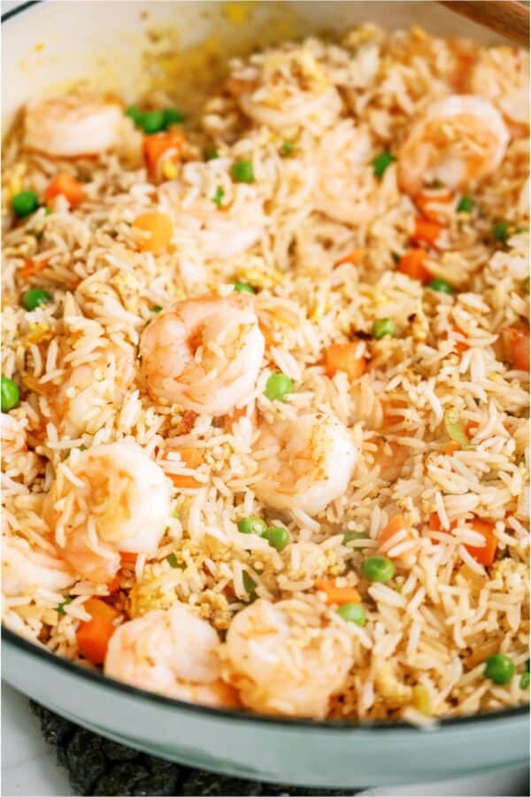 Easy Shrimp Fried Rice Recipe - Six Sisters' Stuff