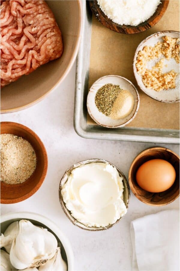 Cheesy Chicken Meatballs Recipe - Six Sisters' Stuff